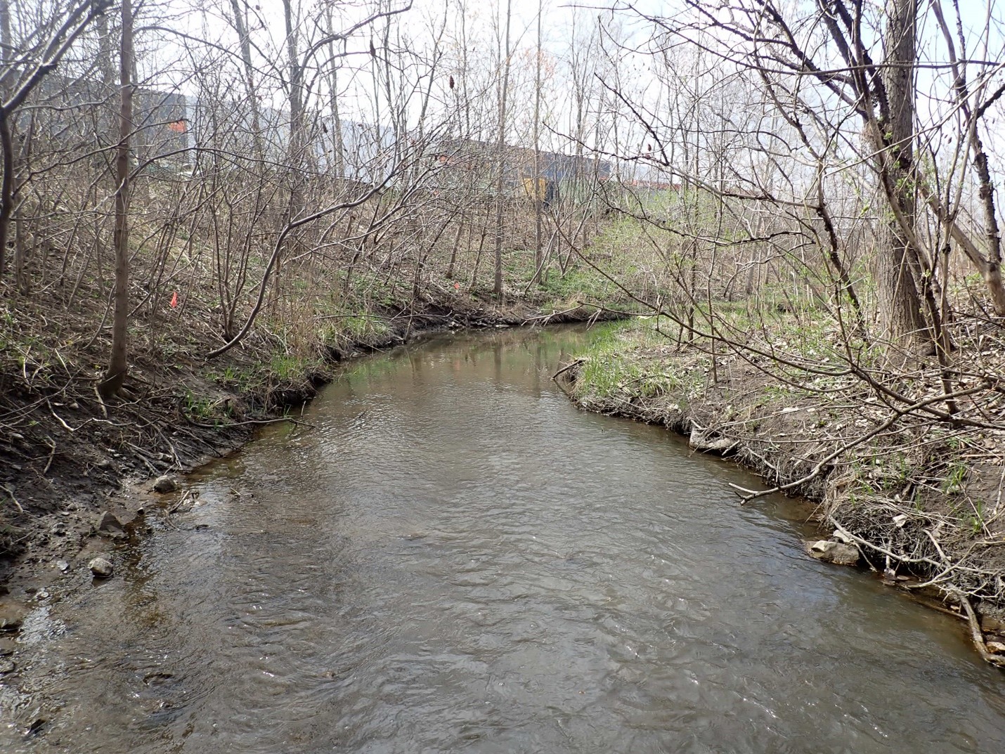 Étude hydraulique pour le dimensionnement de ponceaux sur le cours d ...
